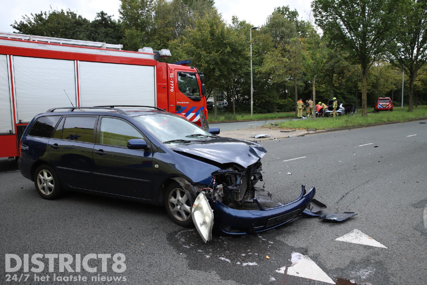 Twee gewonden bij flinke aanrijding Escamplaan Den Haag - District8.net