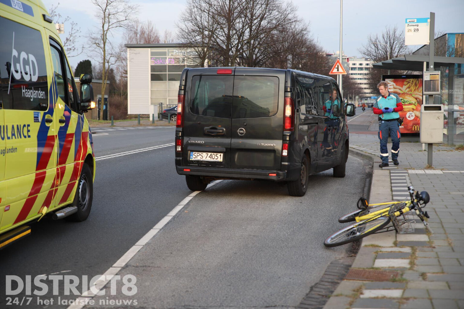 Fietser gewond bij aanrijding op kruispunt Binckhorstlaan Den Haag - District8.net