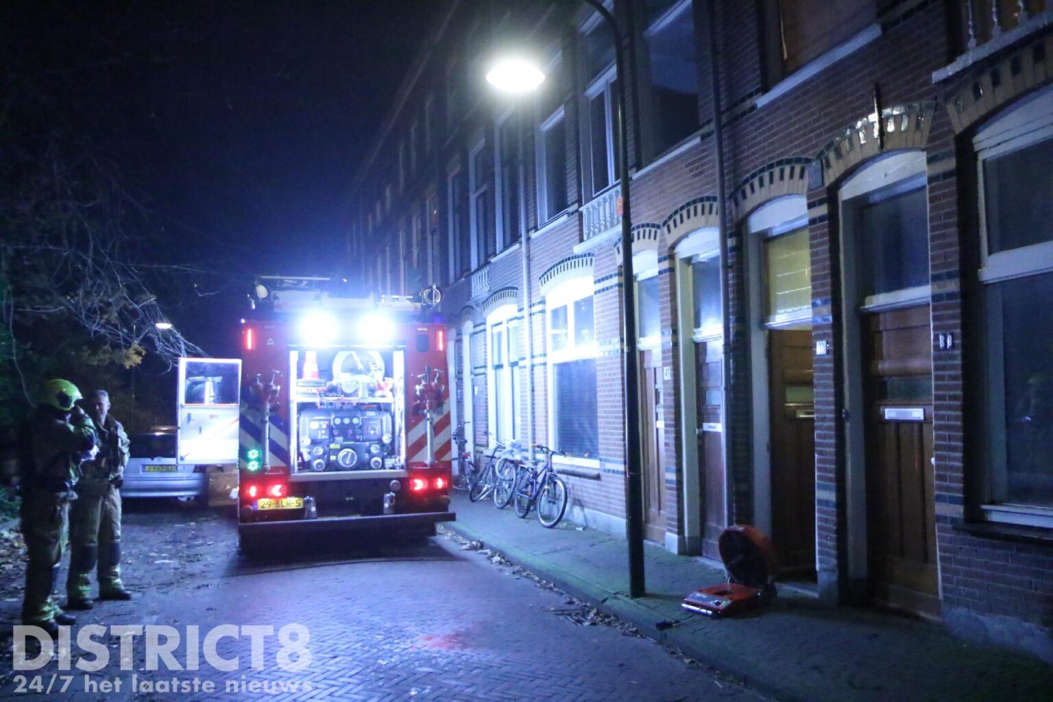 Verlicht schilderij in brand Koningsplein Delft | District8.net