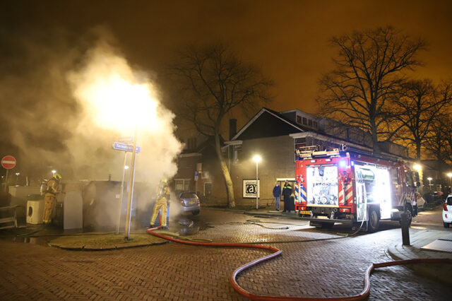 Opnieuw containers en grofvuil in brand gestoken in Delftse wijk ...