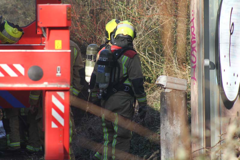 Brandweer rukt uit voor brand in leegstaand bedrijfspand Boerhaavelaan Zoetermeer - District8.net