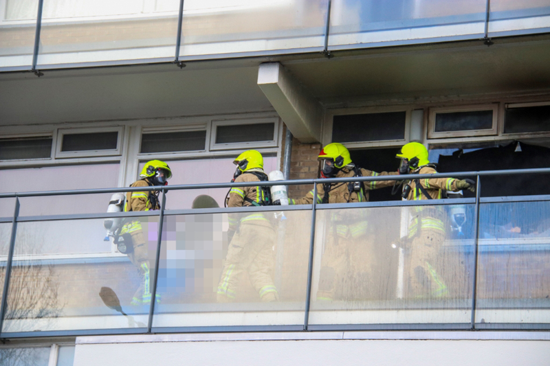 Dode bij brand in woning Zwaluwenlaan Vlaardingen - District8.net Dode bij brand in woning Zwaluwenlaan Vlaardingen - District8.net